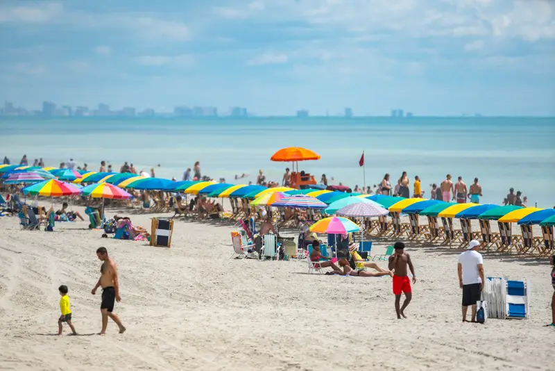 Woman Sitting on Beach Dies in Freak Accident | Headline Reporter