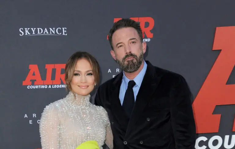Ben Affleck Breaks Silence on Jennifer Lopez Divorce | Headline Reporter