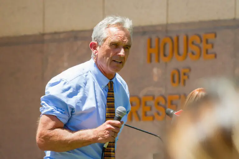 RFK Jr. Shredded for Bizarre Workout Routine | Headline Reporter
